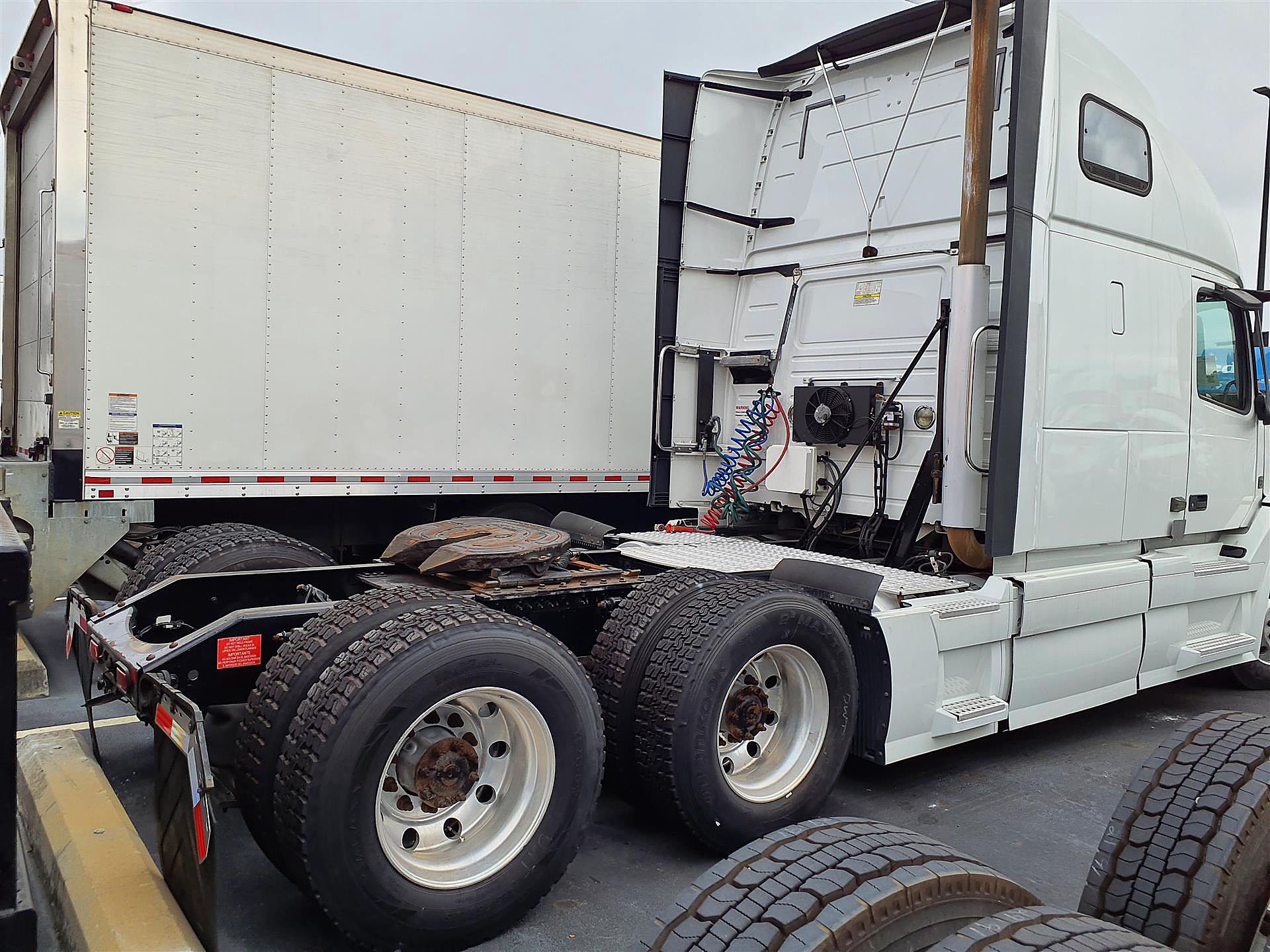 2017 Volvo VNL 670 For Sale | 48" Sleeper | #684884
