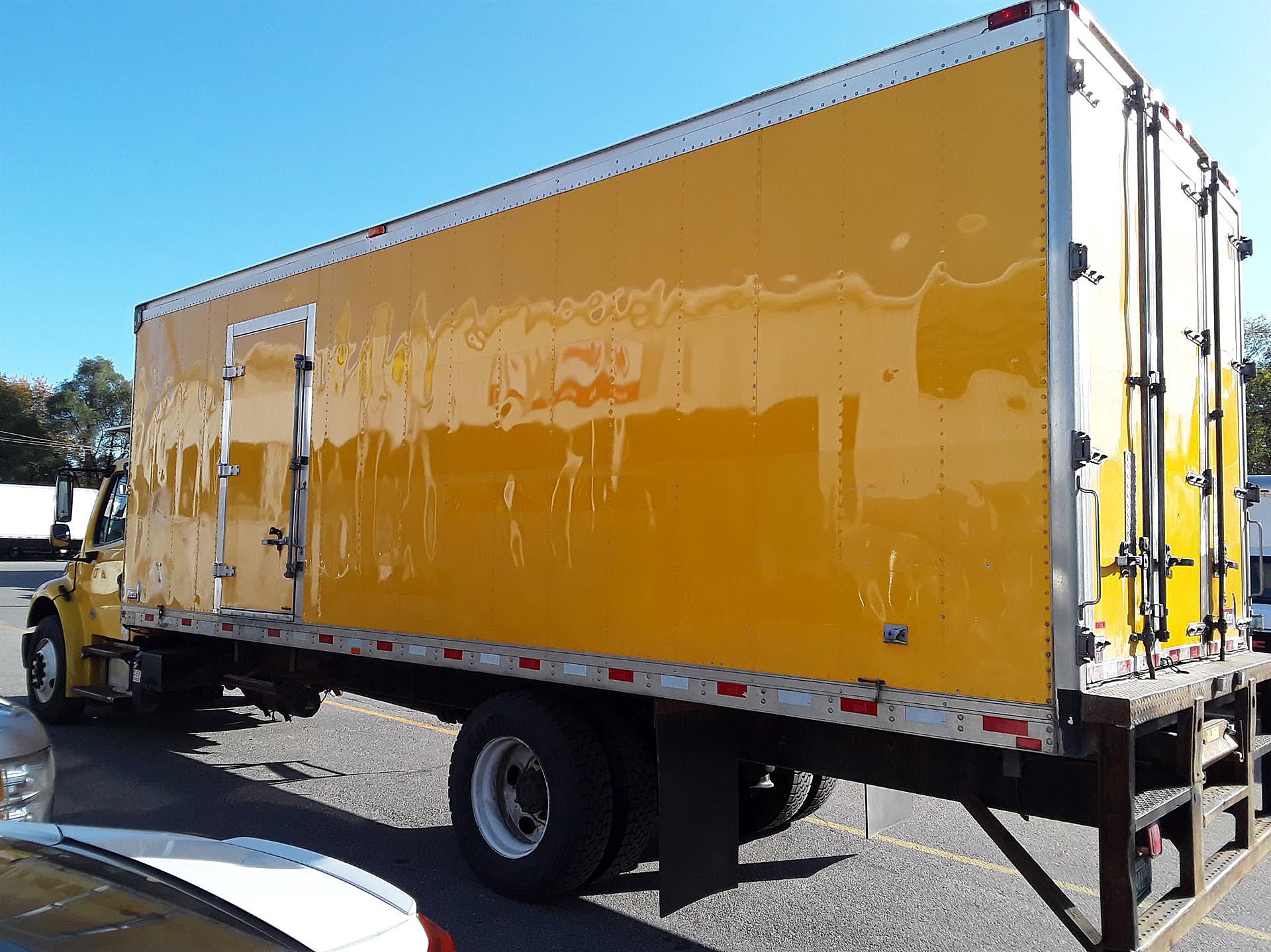 2019 Freightliner M2 106 For Sale | Day Cab | #809471