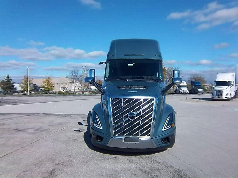 2025 Volvo VNL 860 For Sale | Day Cab | #V664190