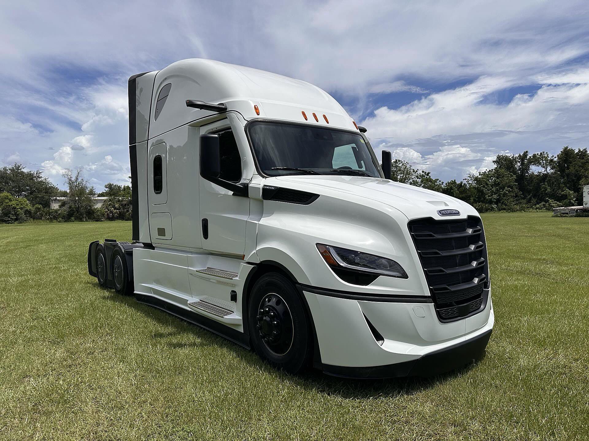 2026 Freightliner 5TH GEN CASCADIA For Sale | 72" Sleeper | #WH9030