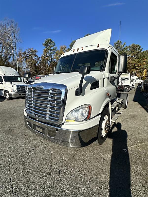 2016 Freightliner CASCADIA 113 For Sale | Day Cab | #381196
