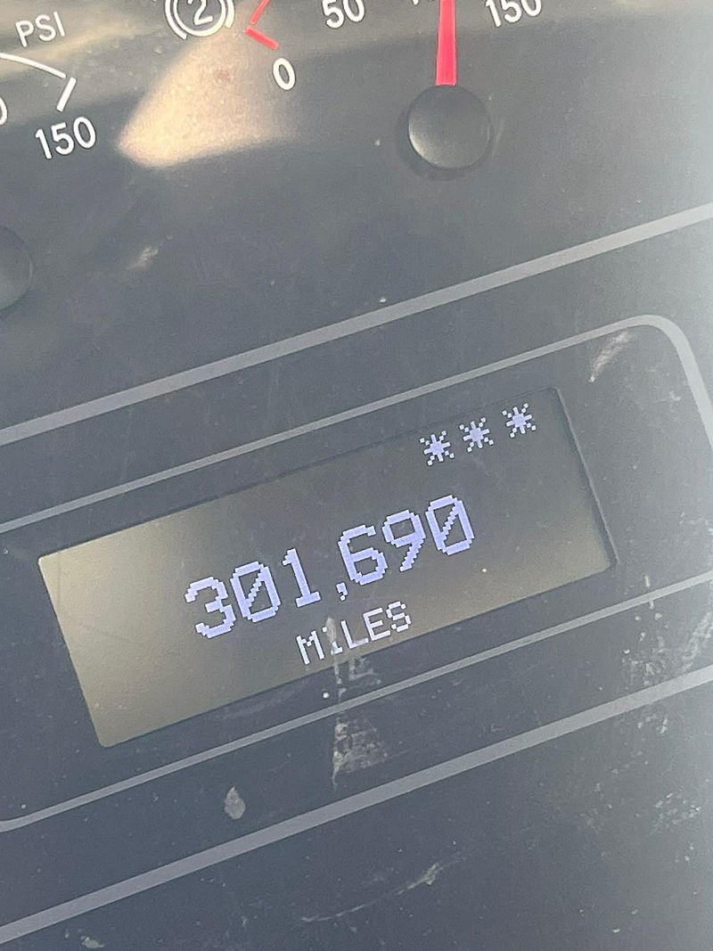 2020 International MV607 For Sale | 26' Box | # KL356551