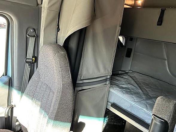 2016 Peterbilt 579 For Sale | Sleeper Truck | #344298P