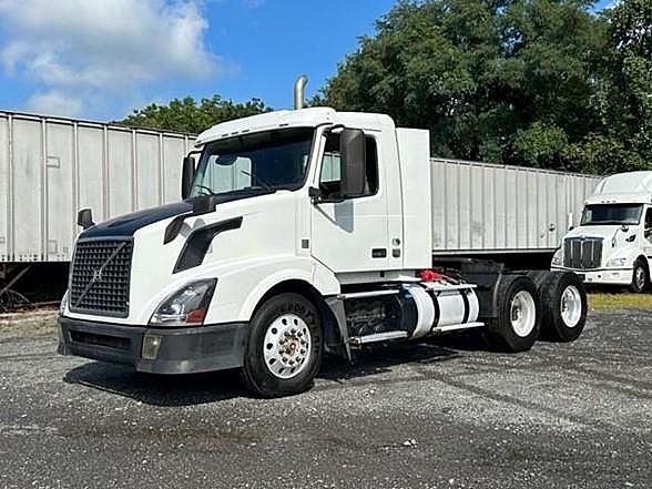 2015 Volvo Day Cabs For Sale (New & Used)