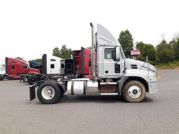 2012 Mack PINNACLE CXU612 For Sale | Day Cab | # U5212