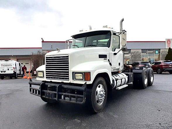 2010 Mack PINNACLE CHU613 For Sale | Day Cab | # N010071