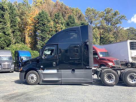 2022 Freightliner Cascadia For Sale | 72" Sleeper | #74667