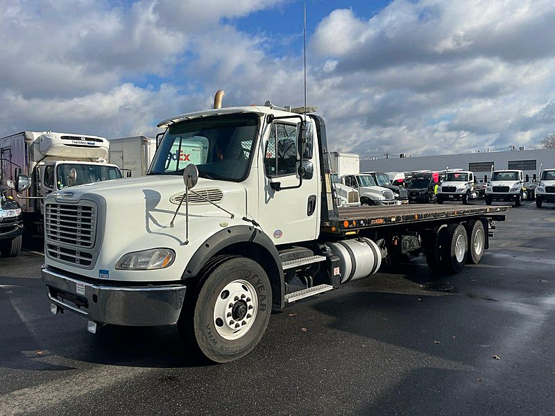2014 Freightliner M2 112 For Sale | Day Cab | #555211