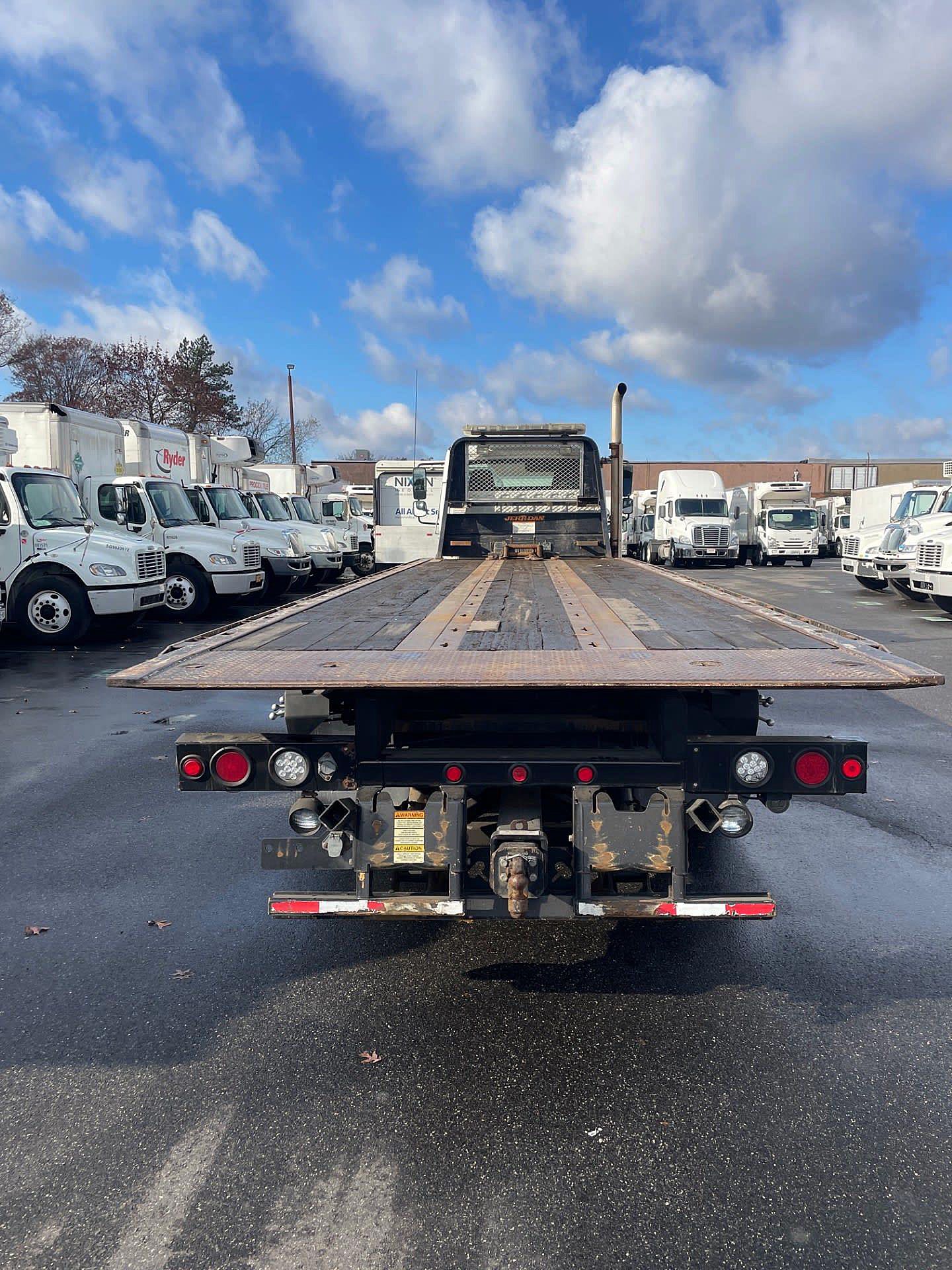 2014 Freightliner M2 112 For Sale | Day Cab | #555211