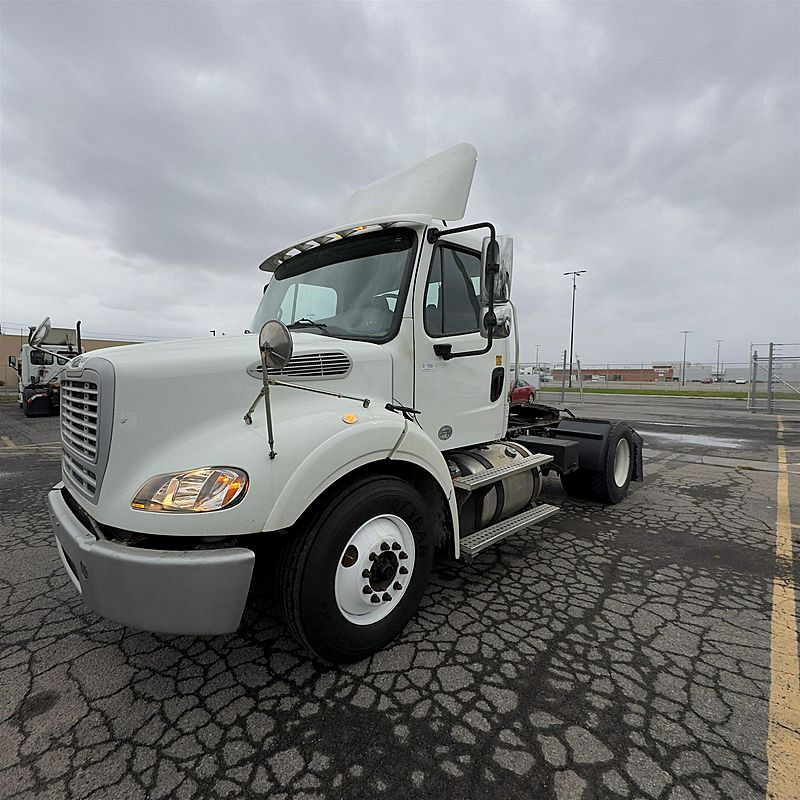 2017 Freightliner M2 112 For Sale | Day Cab | #663899