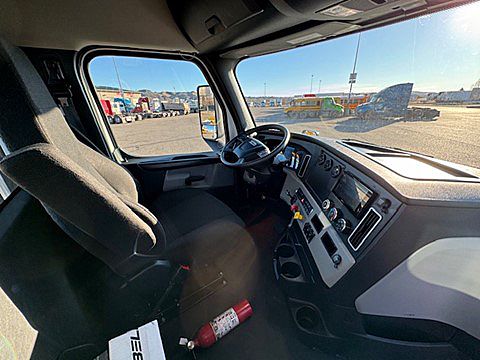 2025 Freightliner Cascadia PE116DC For Sale | Day Cab | #810522