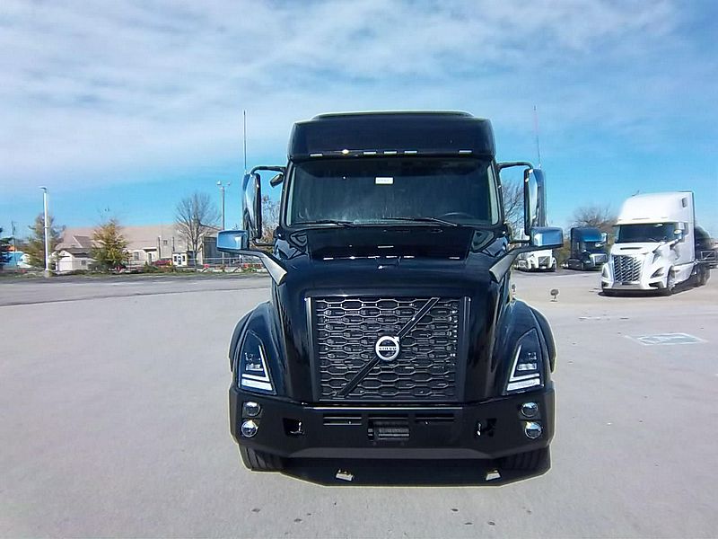 2025 Volvo VNL 740 For Sale | Day Cab | #V690761