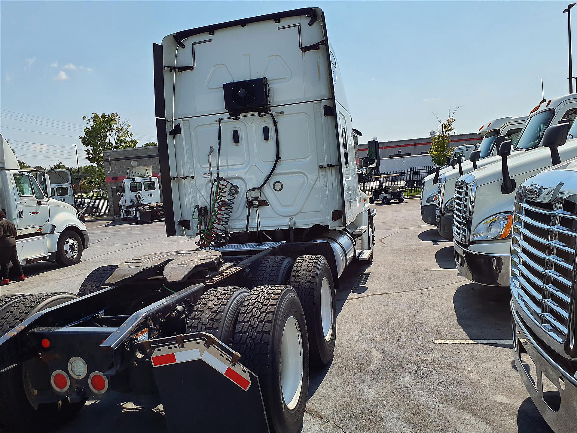 2018 Freightliner CASCADIA 125 For Sale | 72" Sleeper | #770647