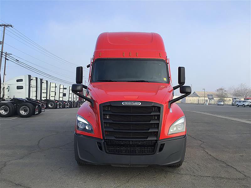 2022 Freightliner Cascadia 126 For Sale | 72" Sleeper | #267647