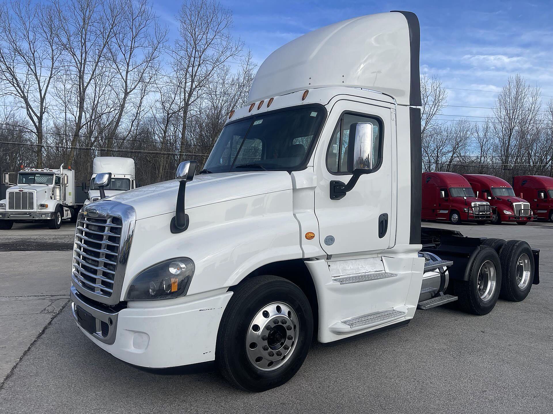 2018 Freightliner Cascadia For Sale | Day Cab | #23703