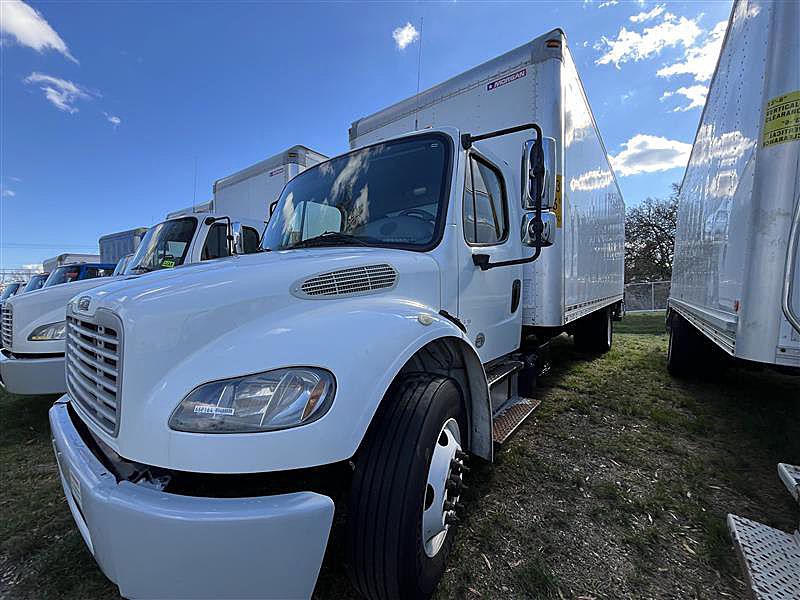 2017 Freightliner M2 106 For Sale | Day Cab | #668164
