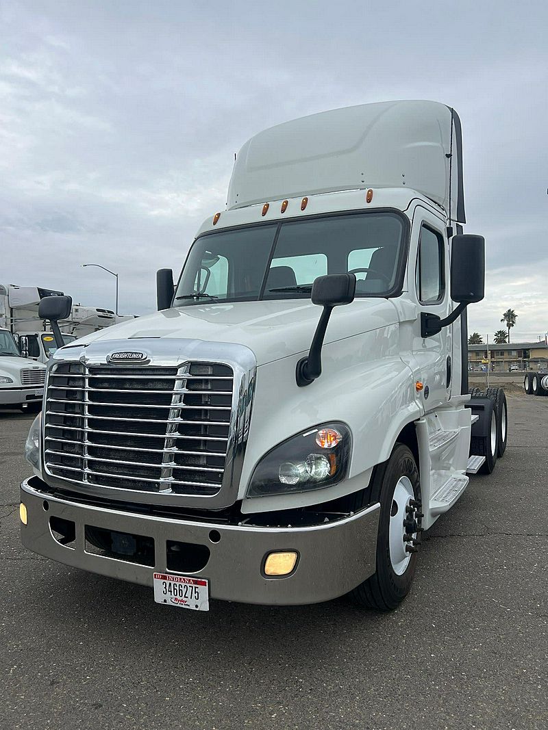 2018 Freightliner CASCADIA 125 For Sale | Day Cab | #778503