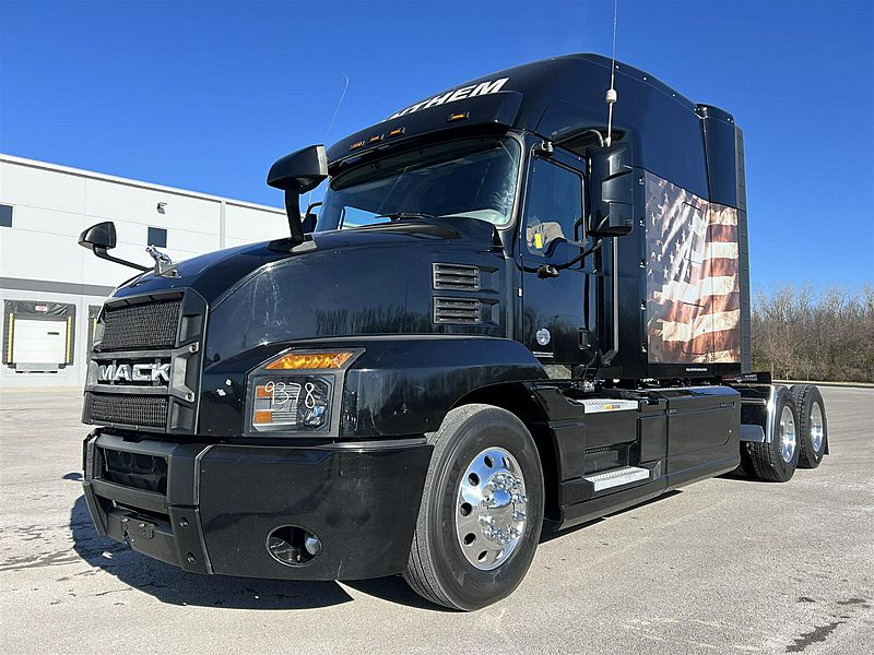 2018 Mack Anthem For Sale | Raised Sleeper | # 9378