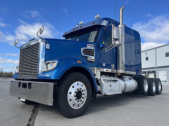 2021 Freightliner Coronado SD 122 For Sale | 70" Sleeper | #9340