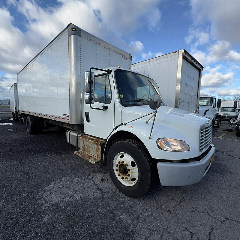 2020 Freightliner M2 106 For Sale | 26' Box | #272350