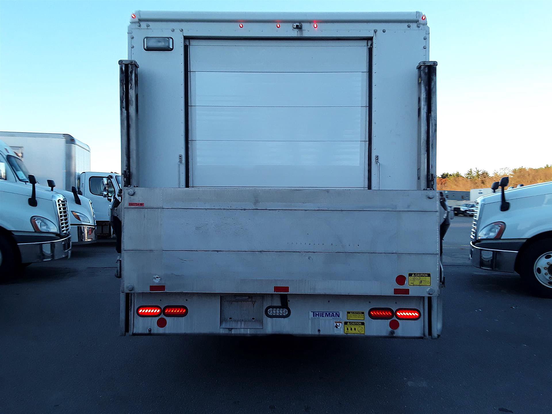 2017 Freightliner MT45 For Sale | 18' Box | #680754