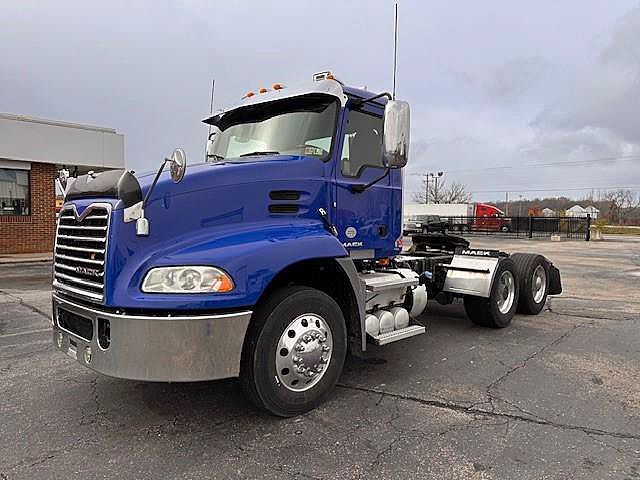 2019 Mack Pinnacle CXU613 For Sale | Daycab Sleeper | #5880