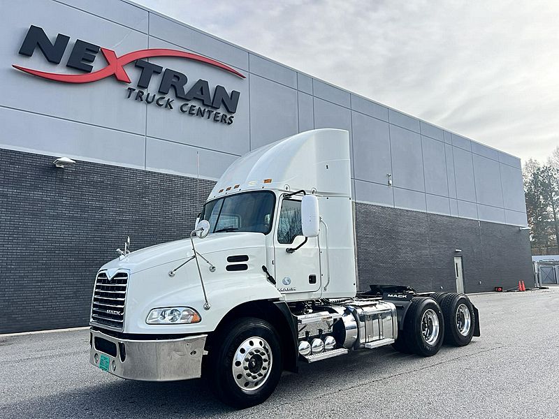 2017 Mack Pinnacle CXU613 For Sale | Day Cab | #15MU079921
