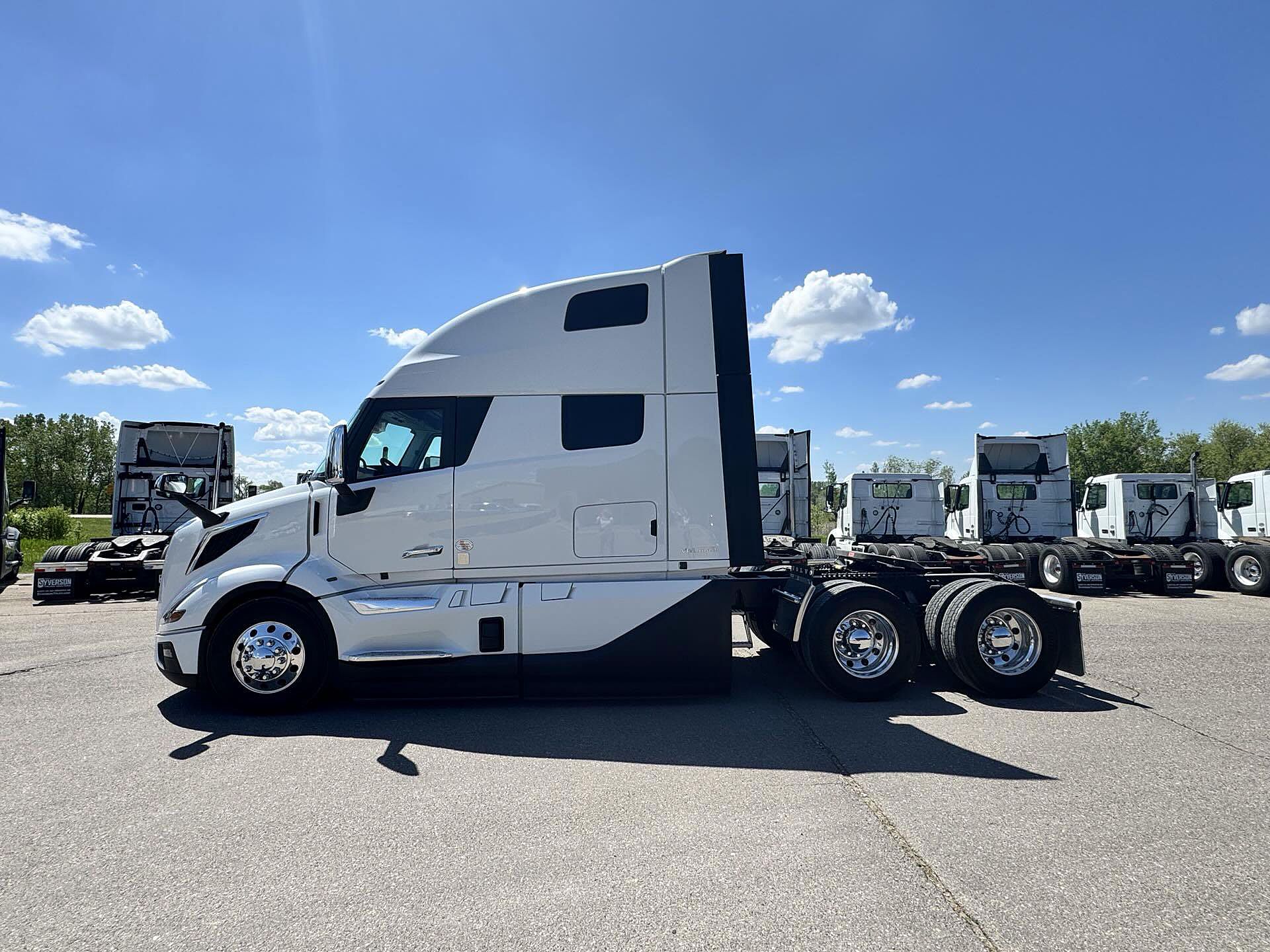 2026 Volvo VNL 860 For Sale | 74" Sleeper | #68280