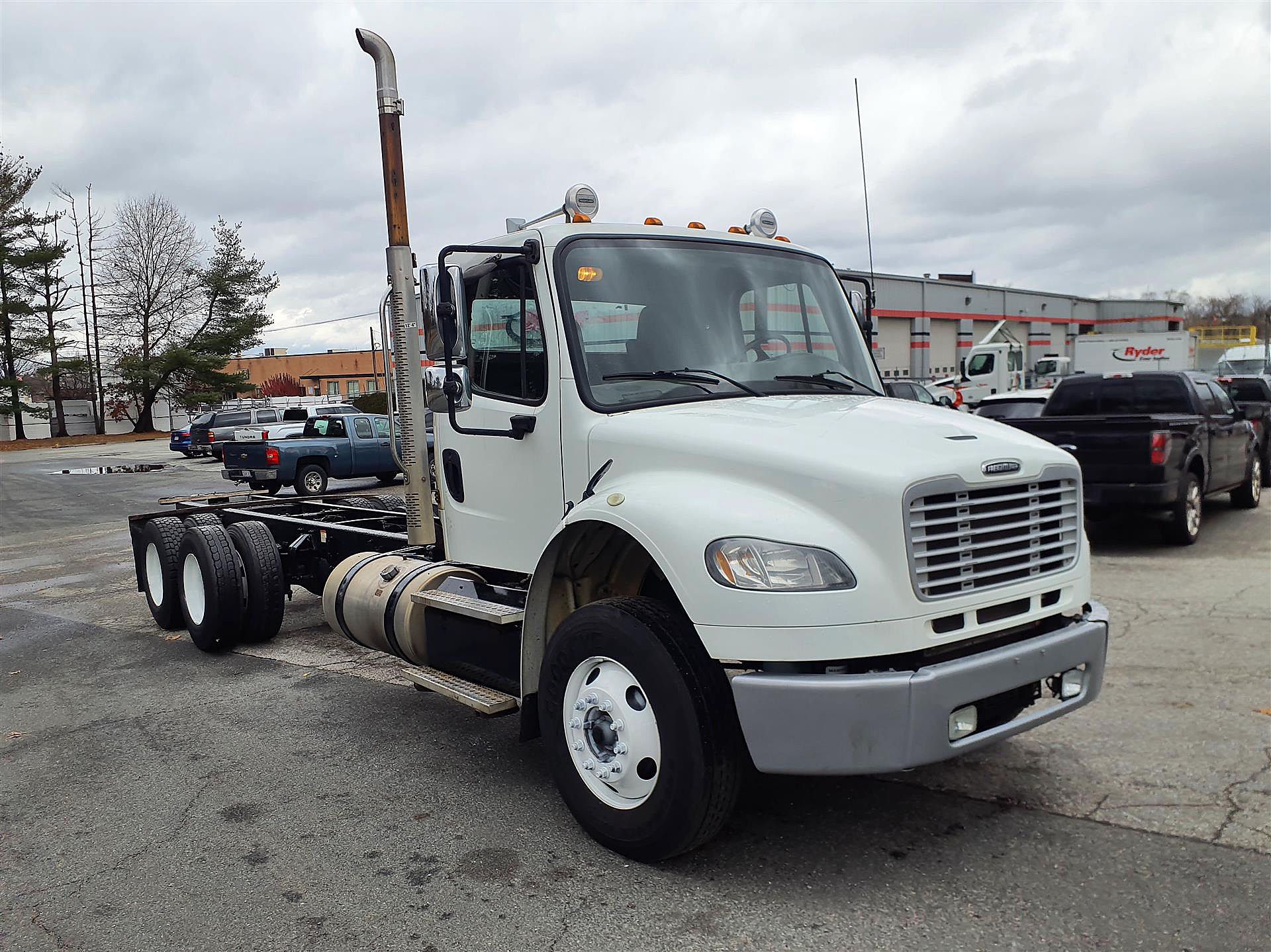 2014 Freightliner M2 106 For Sale | Day Cab | #558279