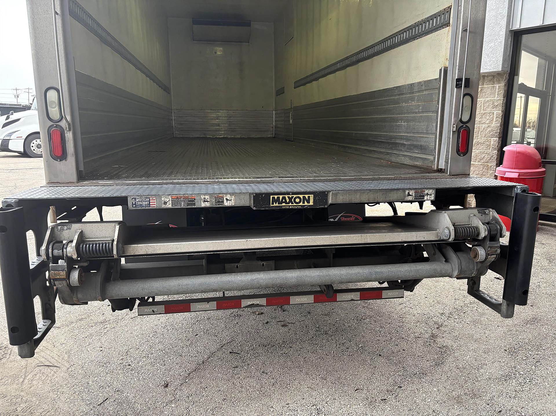 2017 Peterbilt 348 For Sale | Box Van | #8679643