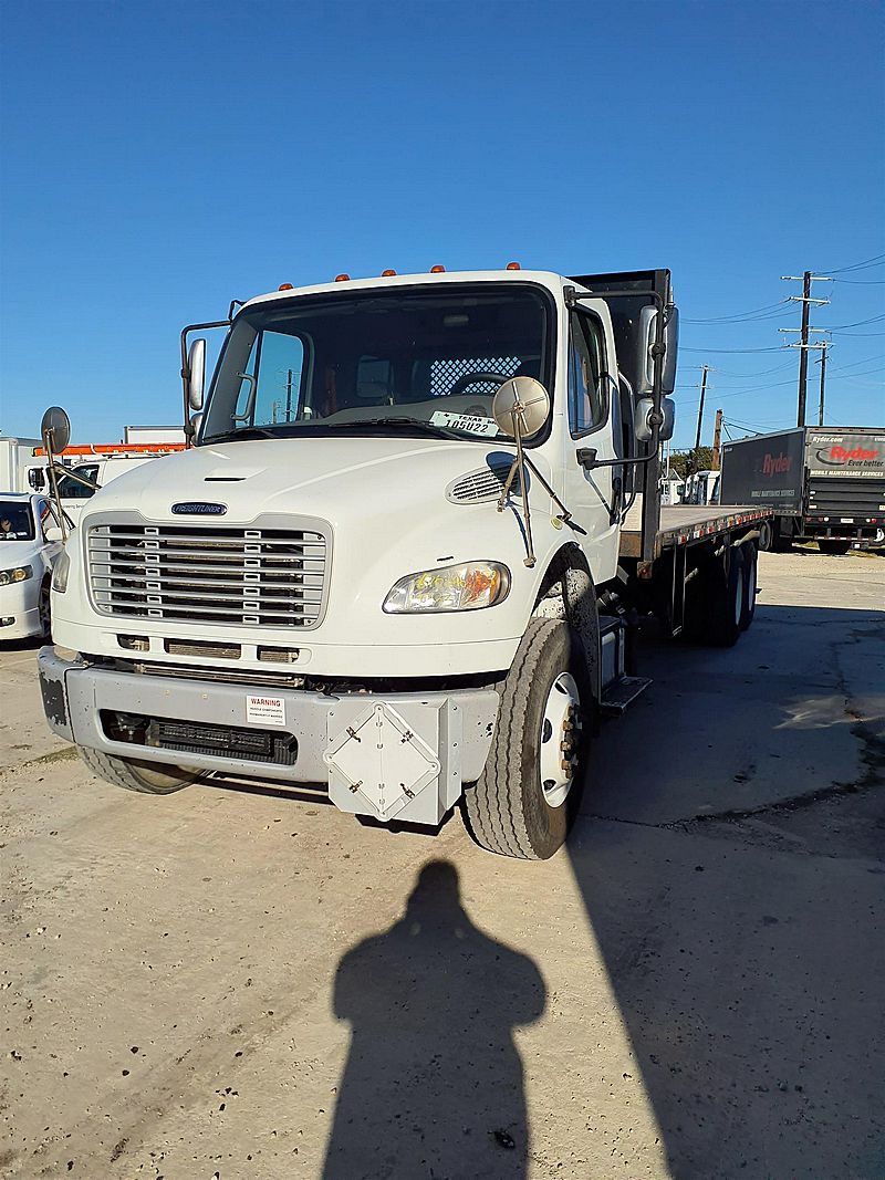 2017 Freightliner M2 106 For Sale | Day Cab | #676296