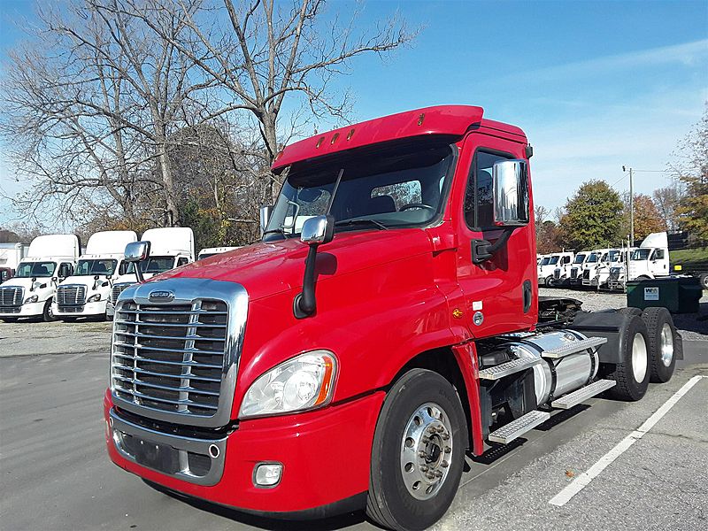 2001 Freightliner 9100I For Sale | Day Cab | #789898