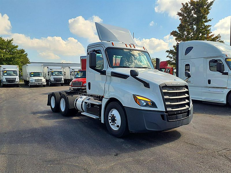 2019 Freightliner Cascadia PT126064ST For Sale | Day Cab | #584941