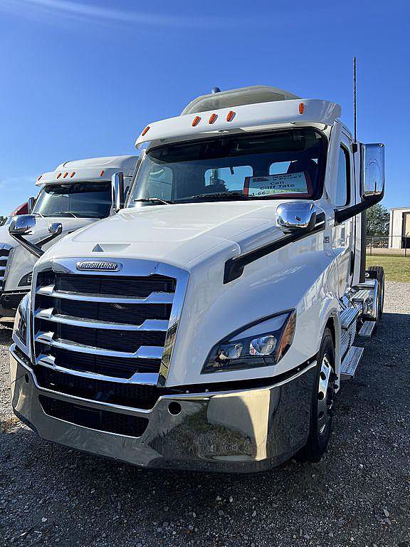 2025 Freightliner Cascadia PT126DC For Sale | Day Cab | #294101