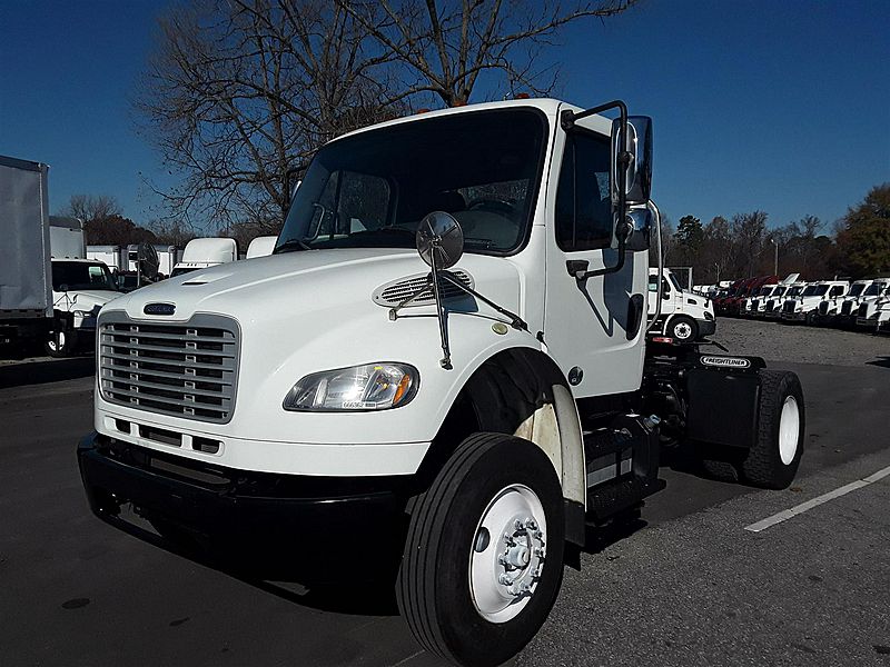 2017 Freightliner M2 106 For Sale | Day Cab | #666362