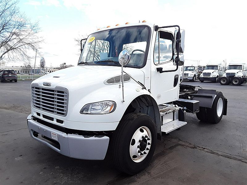 2018 Freightliner M2 106 For Sale | Day Cab | #679192