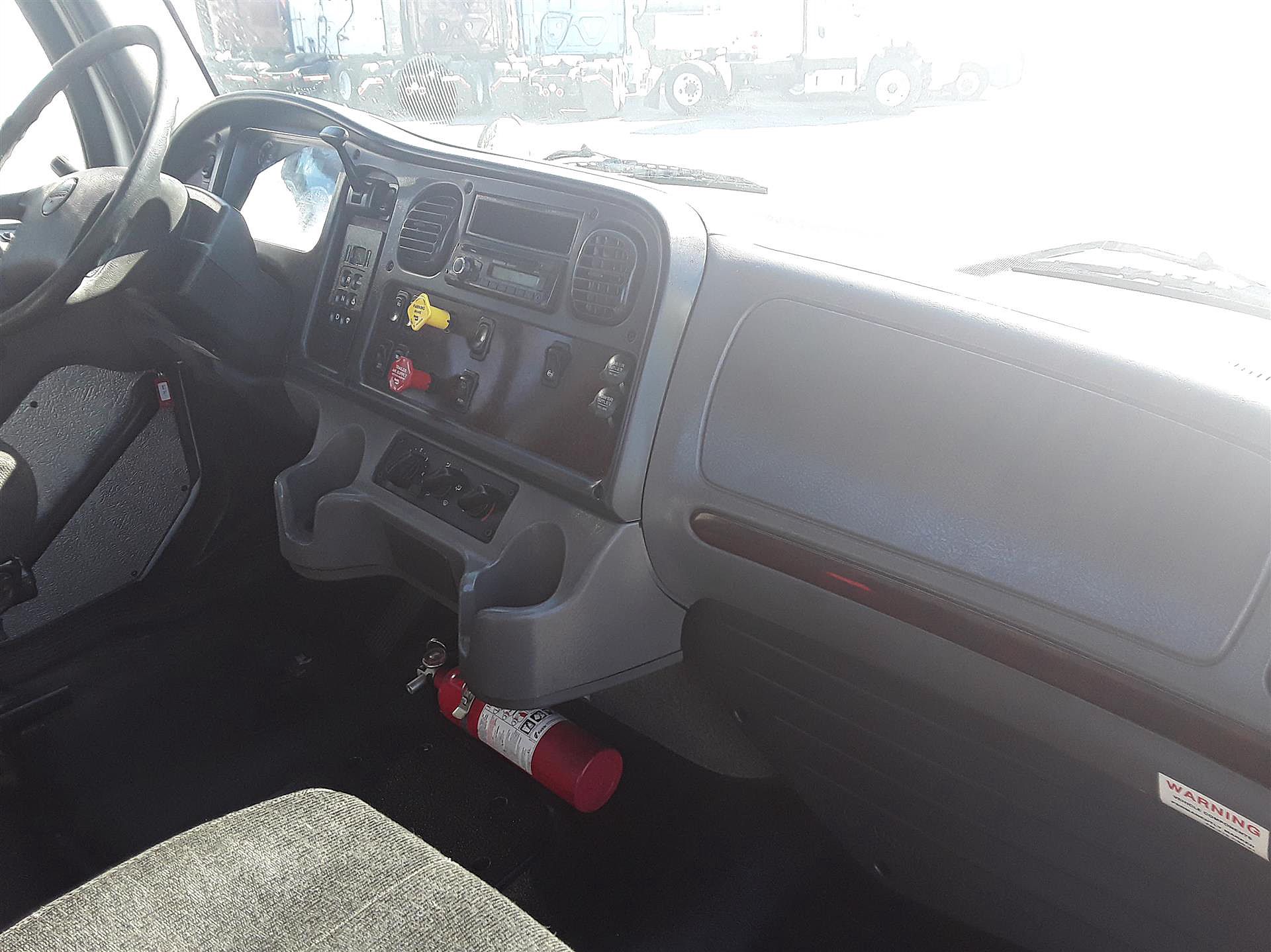 2017 Freightliner M2 106 For Sale | Day Cab | #666361