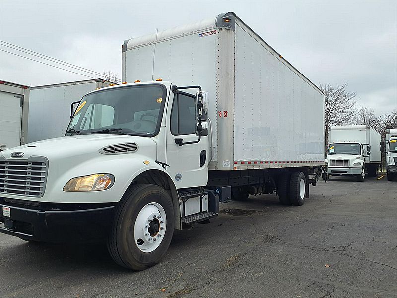 2018 Freightliner M2 106 For Sale | 26' Box | #687449