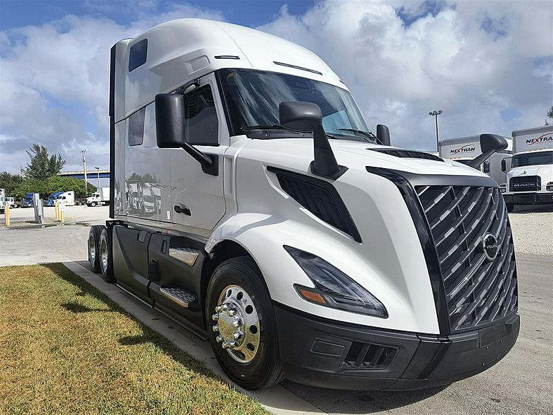 2025 Volvo VNL 860 For Sale | Sleeper Truck | #10VN695470