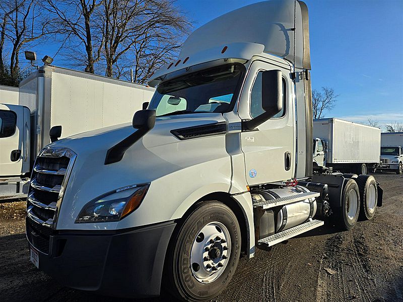 2020 Freightliner NEW CASCADIA PX12664 For Sale | Day Cab | #879118
