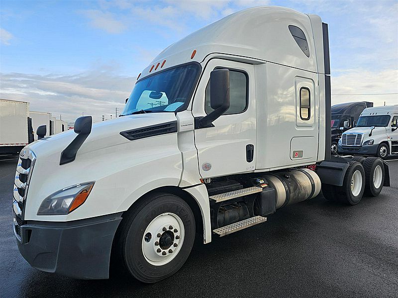 2020 Freightliner NEW CASCADIA PX12664 For Sale | 72" Sleeper | #273978
