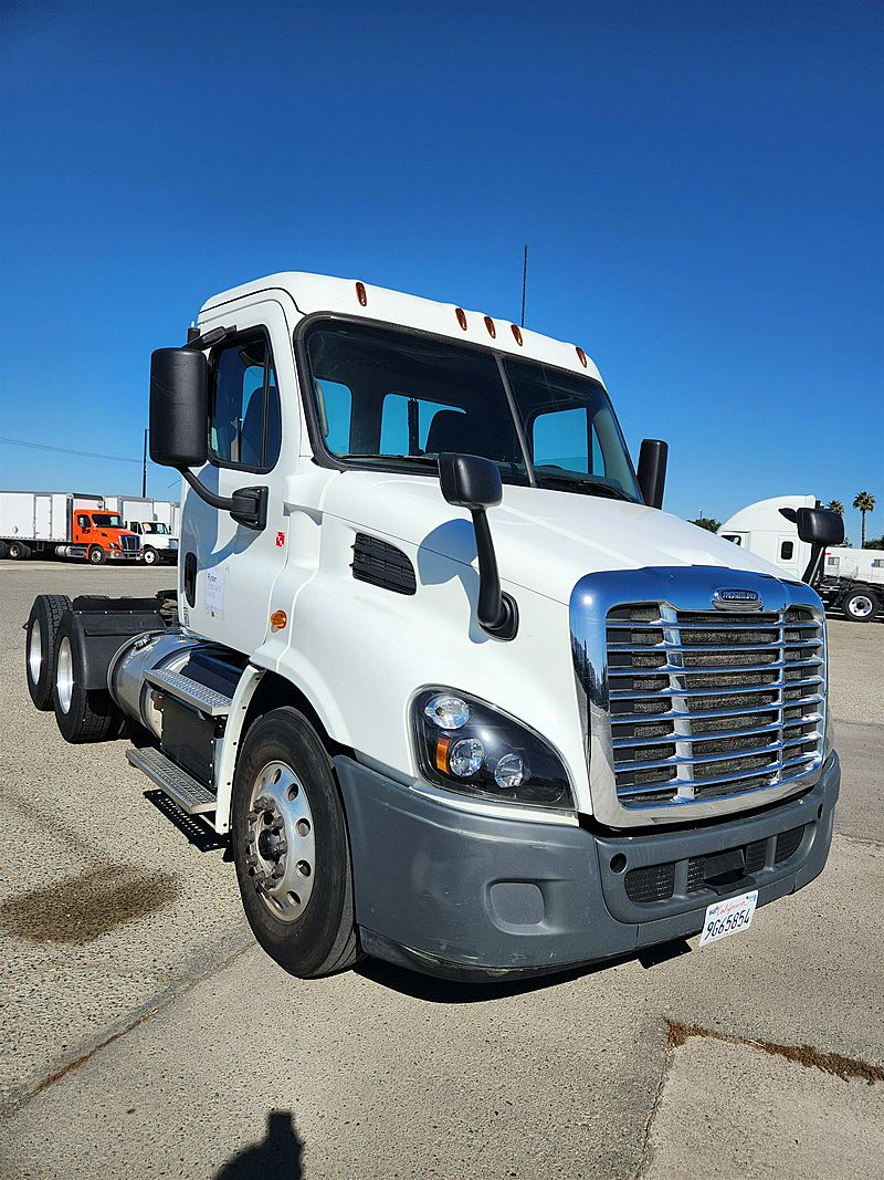 2018 Freightliner CASCADIA 113 For Sale | Day Cab | #762670