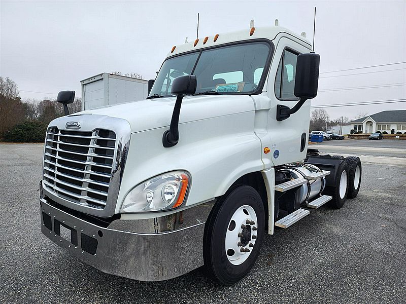 2018 Freightliner CASCADIA 125 For Sale | Day Cab | #757791
