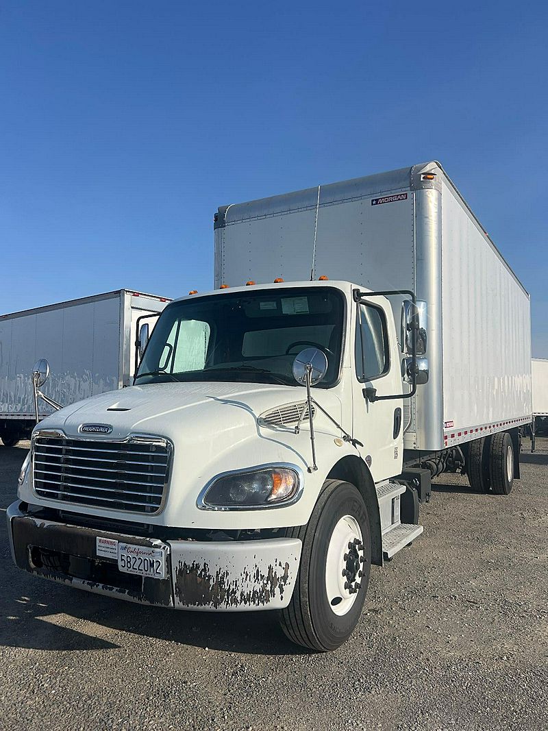 2019 Freightliner M2 106 For Sale | 26' Box | #832951