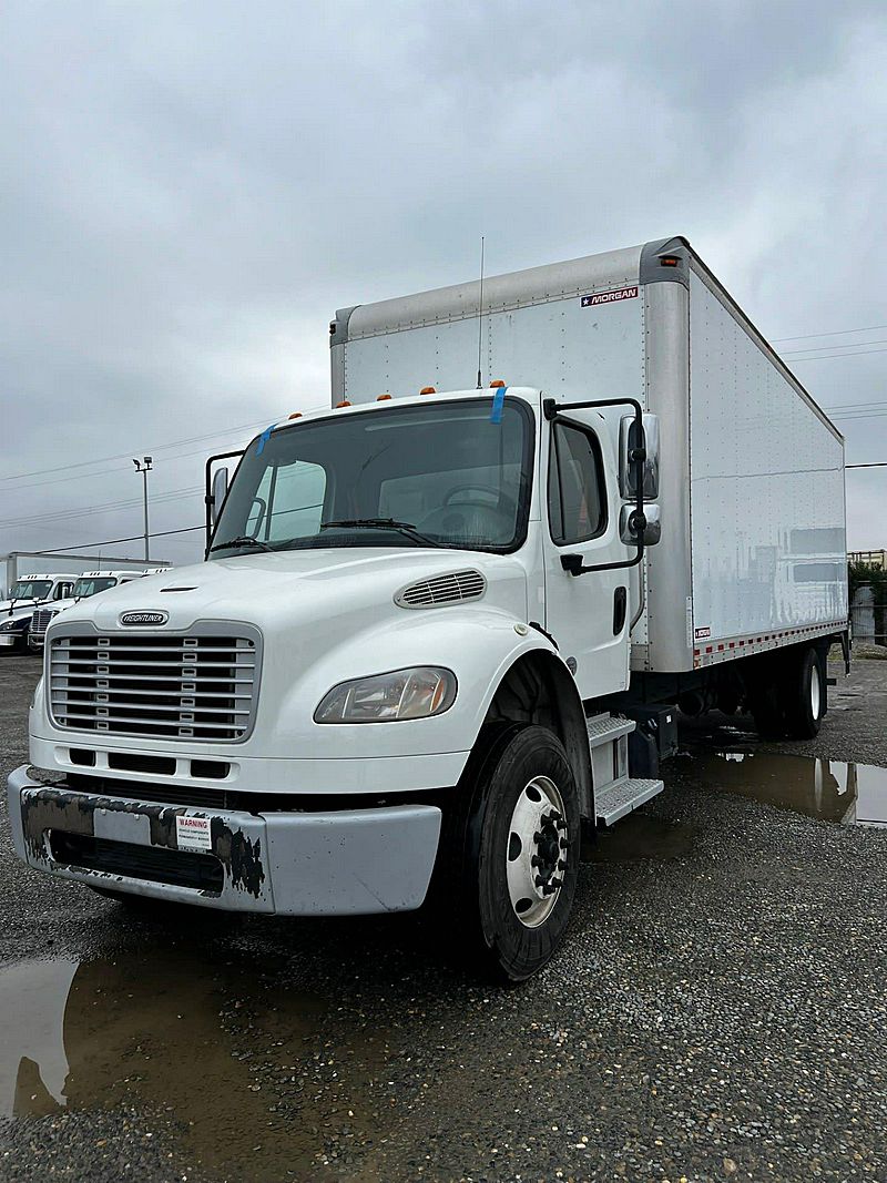 2020 Freightliner M2 106 For Sale | 26' Box | #241725