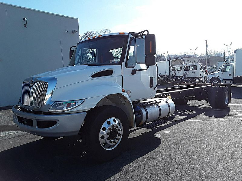 2019 International DuraStar 4300 For Sale | Day Cab | #808331