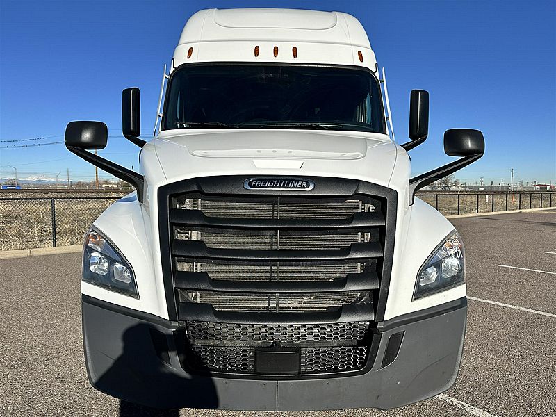 2022 Freightliner CASCADIA 126 For Sale | 72" Sleeper | #9751