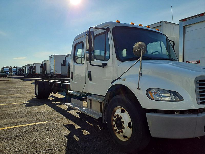 2014 Freightliner M2 106 For Sale | 24' Box | #559409