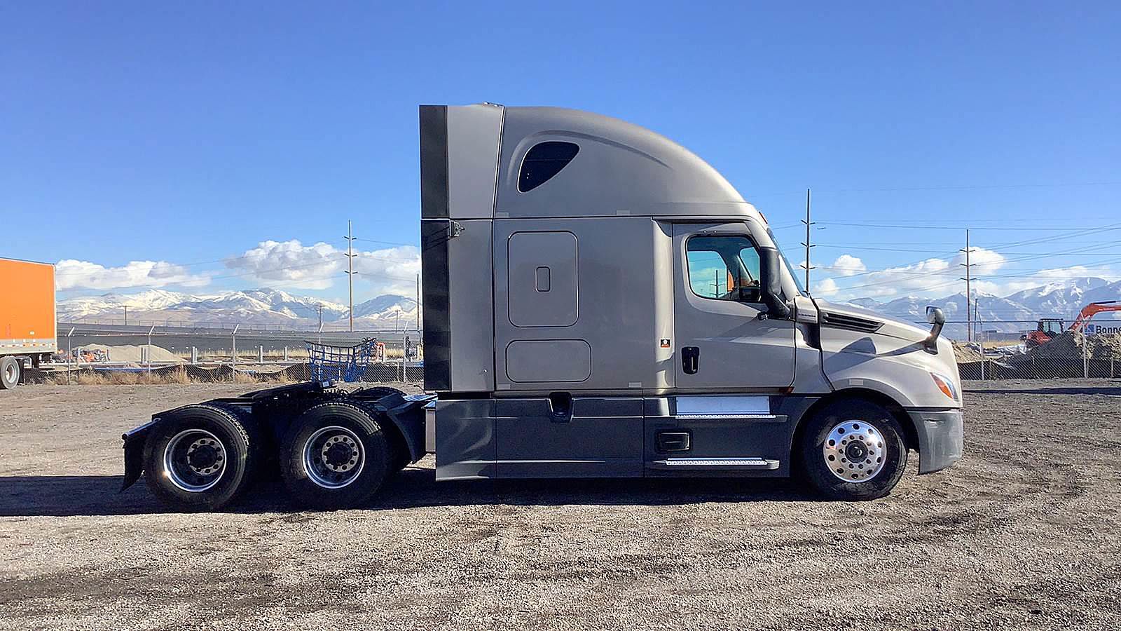 2023 Freightliner Cascadia For Sale | 72" Sleeper | #59528