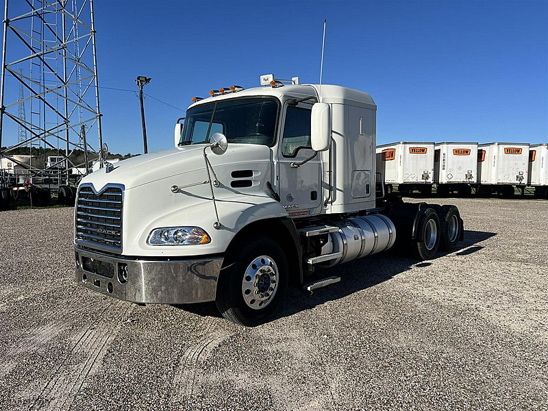 2018 Mack Pinnacle CXU613 For Sale | 48" Sleeper | #85060
